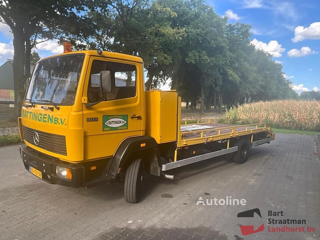 Mercedes-Benz 809 4x2 Euro 0 Handgeschakelde oprijwagen, autotransporter, mach