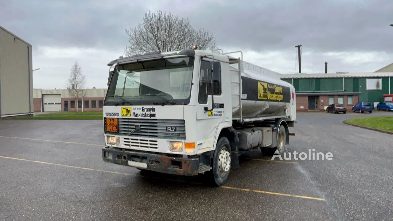Volvo FL 7 Volvo FL7 285 Fuel tanker 4x2 autocisterna