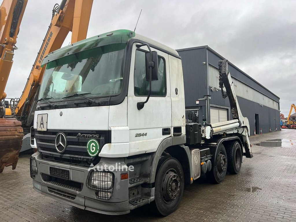 Mercedes-Benz Actros 2544 kamion autopodizač kontejnera