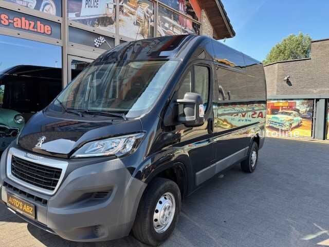 Prodaje se Peugeot boxer y minibus furgon na aukciji