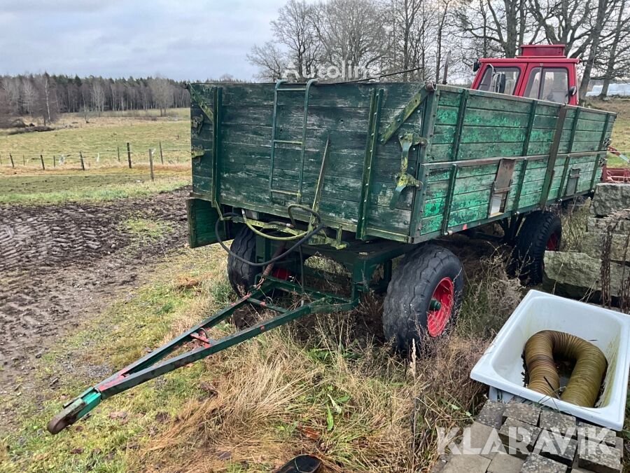 Prodaje se Tippvagn poluprikolicu kipera na aukciji