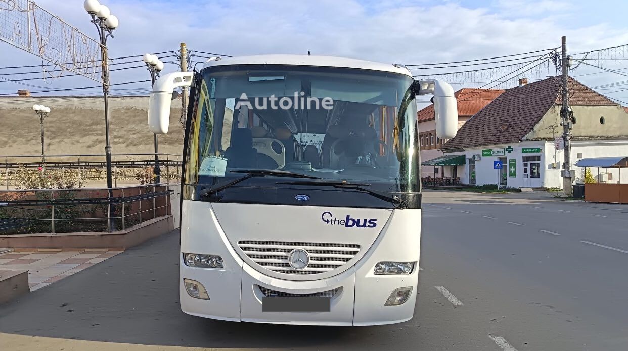 Mercedes-Benz Andecar turistički autobus