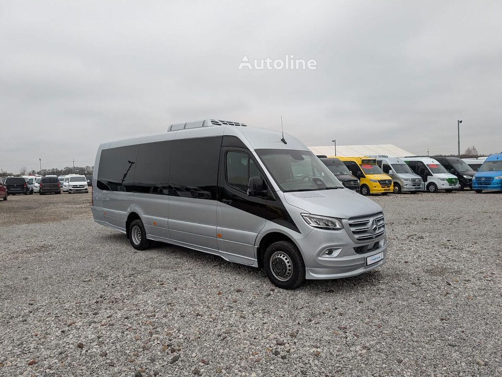 Novi Mercedes-Benz Sprinter 519 putnički minibus