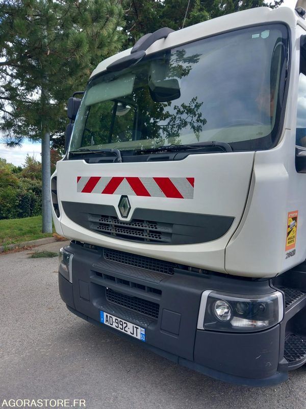 Prodaje se Renault PREMIUM kamion za smeće na aukciji