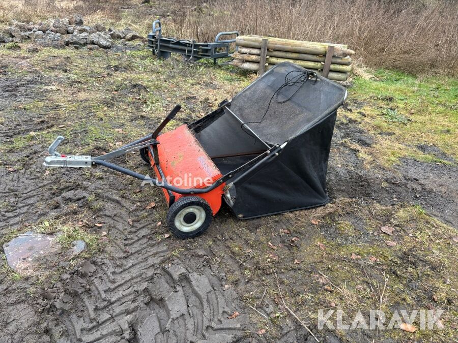 Prodaje se Husqvarna Uppsamlare Husqvarna 1st čistač snega na aukciji