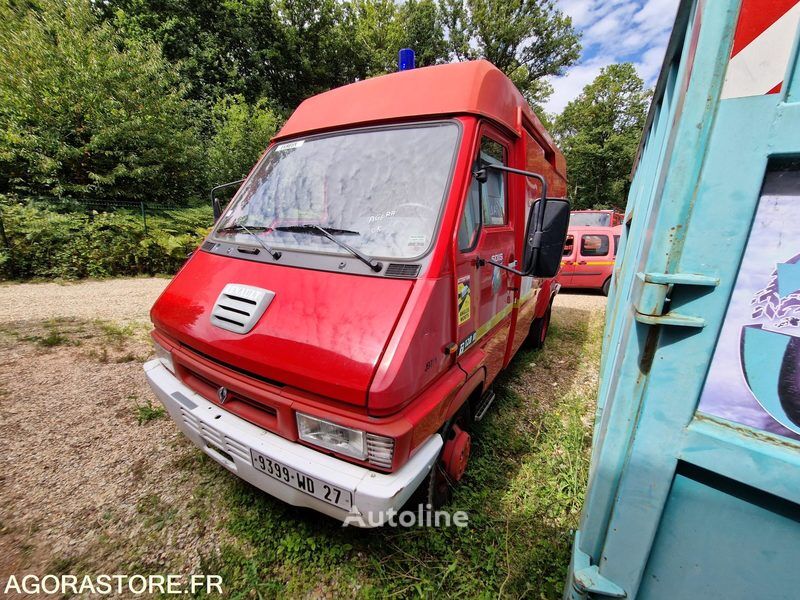 Prodaje se Renault B120 komandni automobil na aukciji
