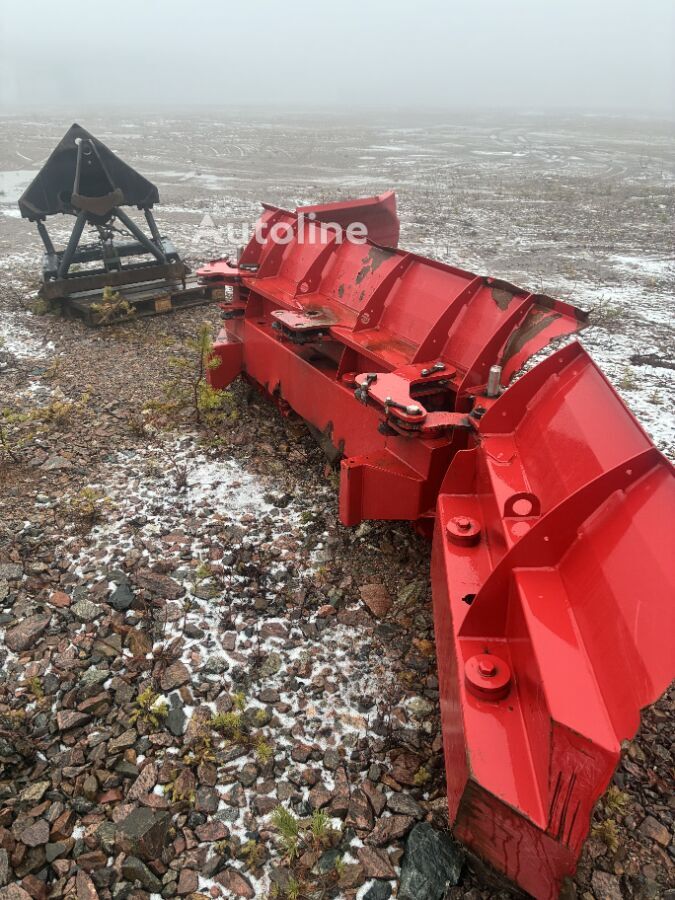 Prodaje se Tokvam 490 U-Plog raonik za sneg na aukciji
