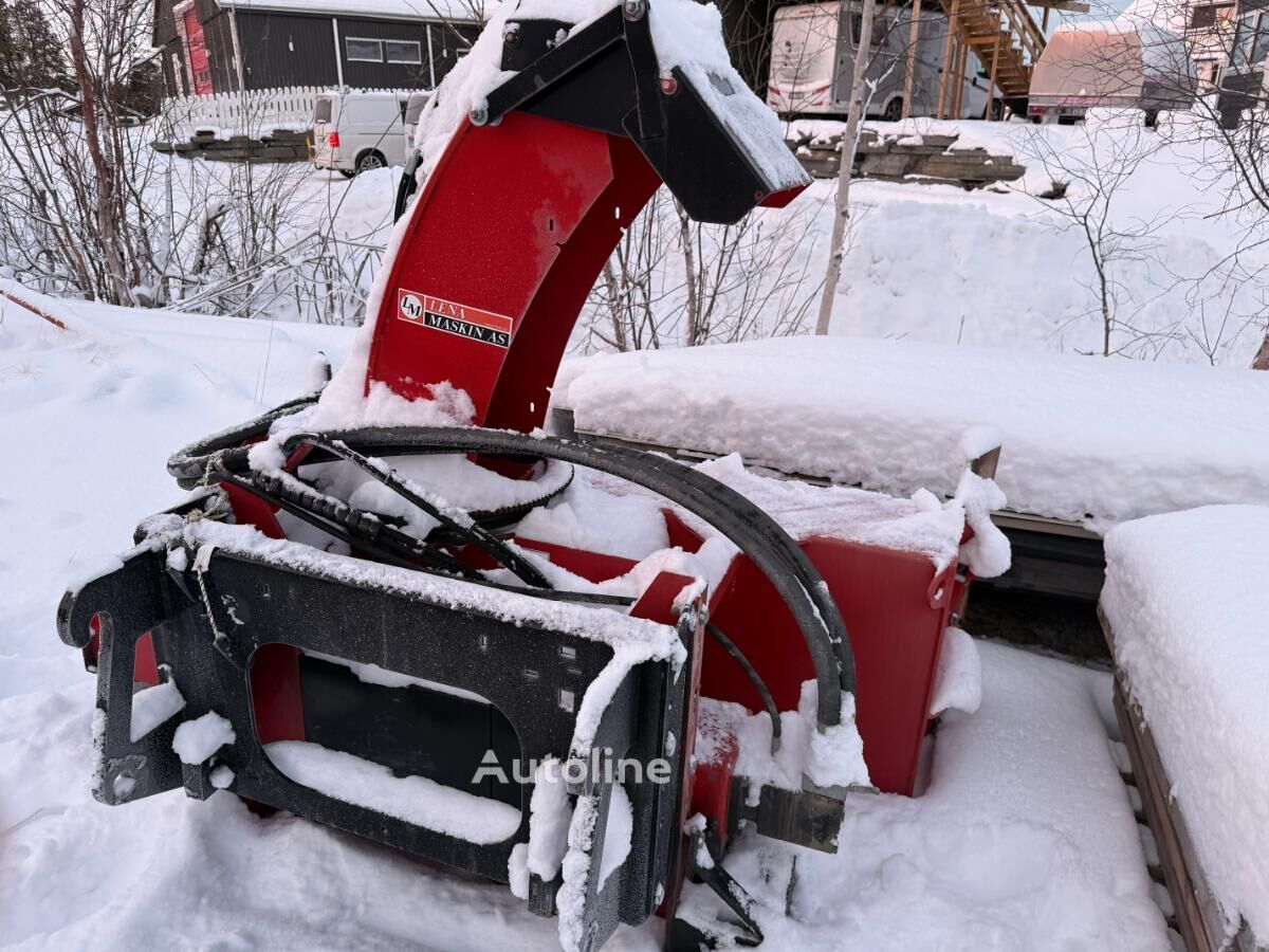Prodaje se Tokvam 200H montirani čistač snega na aukciji