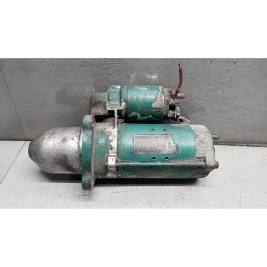 Bosch 21067513 starter za Volvo FL6 kamiona