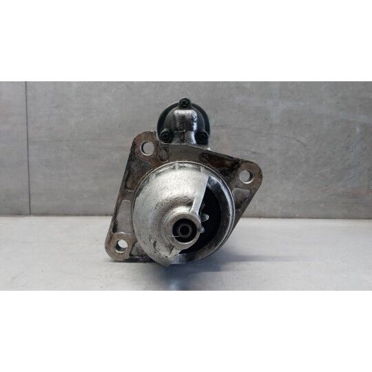 Bosch 77200-0120 starter za Nissan L kamiona