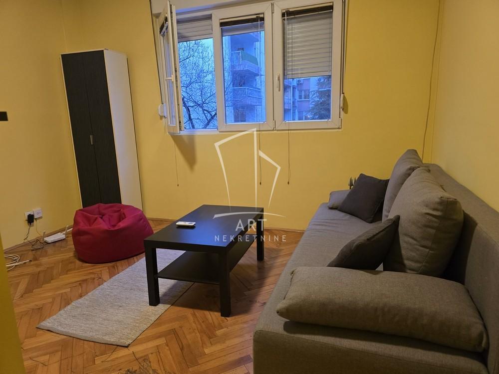 Dubrovačka, Stan za izdavanje, 21m2, 400€