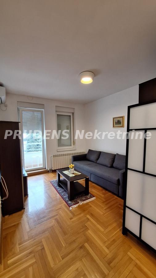 Gajeva, Jednosoban stan za izdavanje, 34m2, 450€