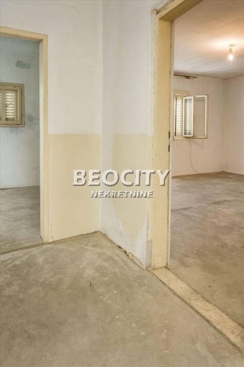 Barajevo, Lisović, Obrada Mihajlovića Jastreba , 4.0, 100m2, 56000EUR
