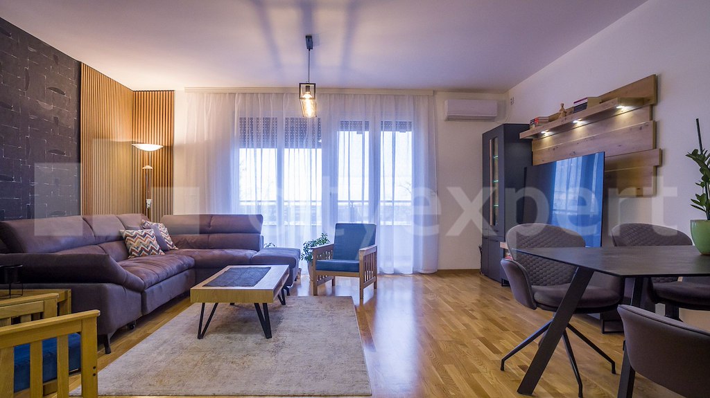 Stan Prodaja: 98m², Mažuranićeva, Petrovaradin - 228130€