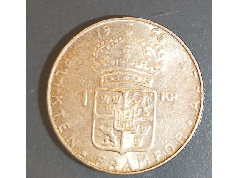 C45 1 kruna Svedska 1966 srebrnjak 7g srebro