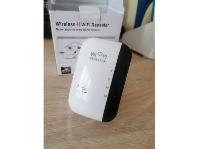 Wireless wi fi repeater
