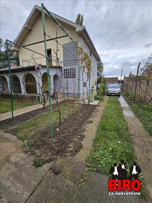 Kuća,Bački Maglić,Centar,kv: 200.00, ID: 3000516