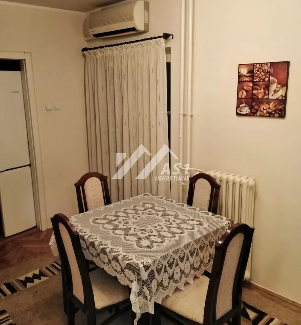 Izdavanje, dvosoban stan, 55m², Banatić, Novi Sad Sve Podlokacije