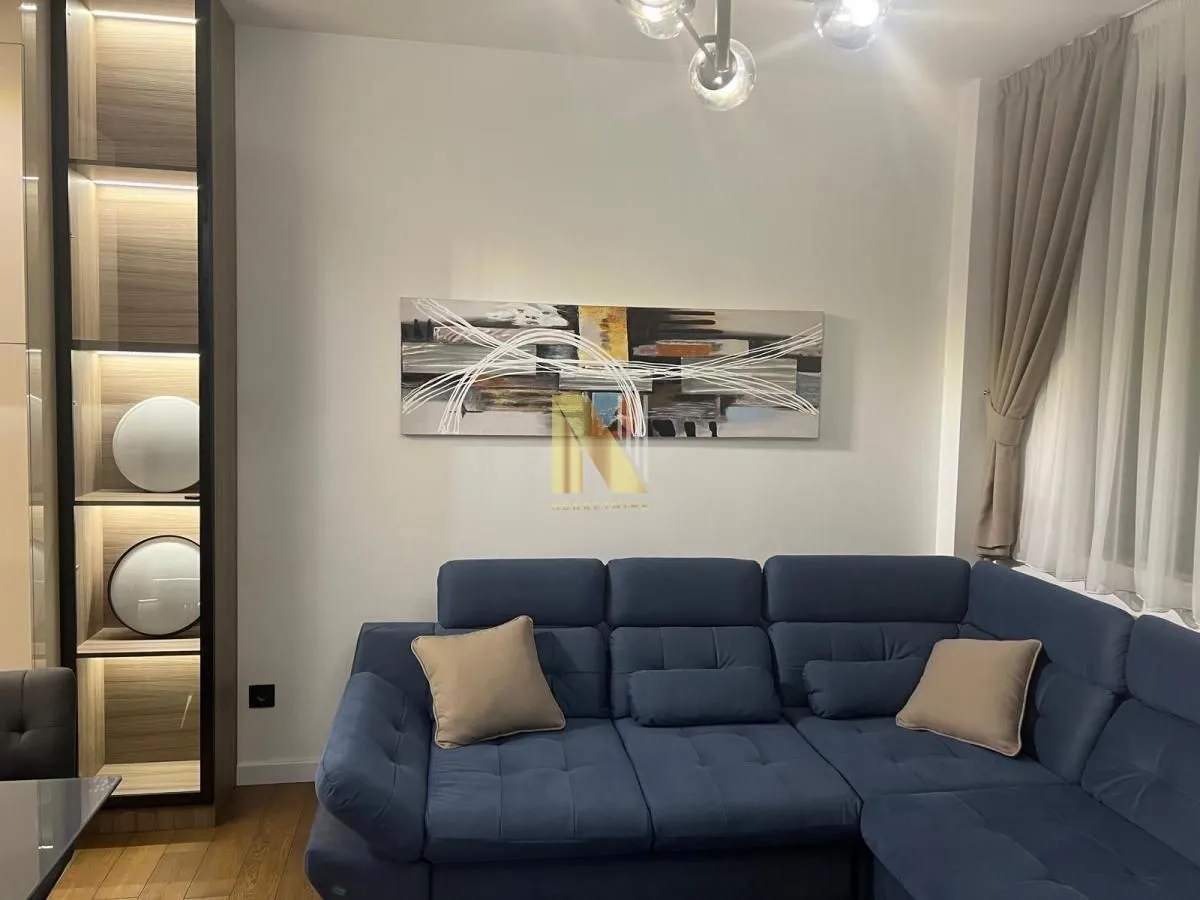 Izdavanje, jednosoban stan, 37m², Stari grad, Novi Sad