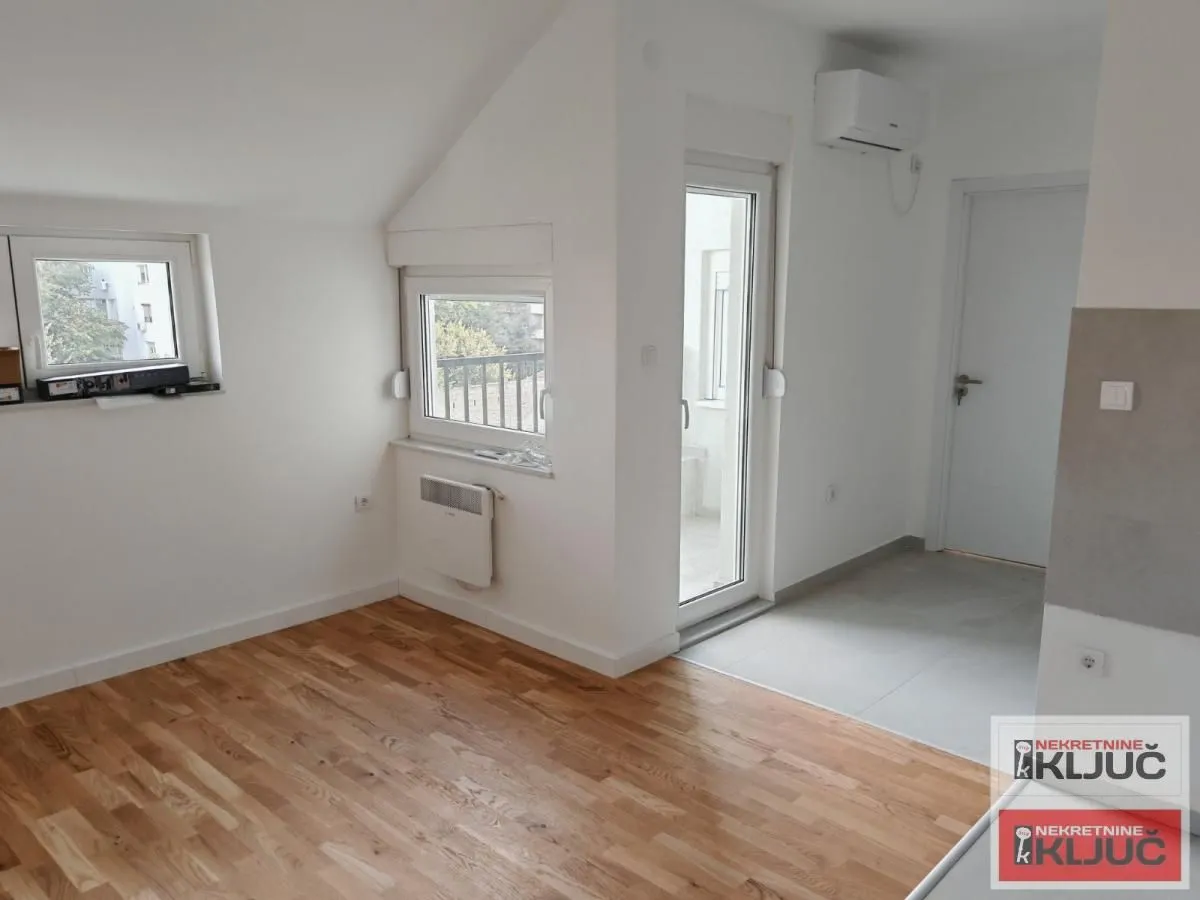 Prodaja, jednosoban stan, 36m², Grbavica, Novi Sad Sve Podlokacije