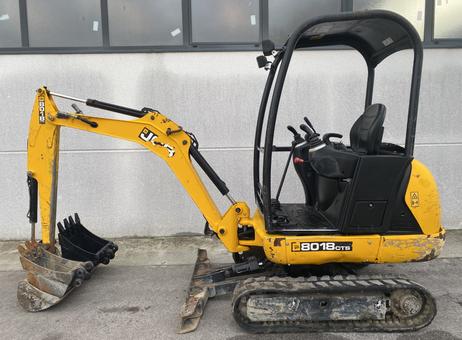 Bager JCB 8018 Verified seller  Nisko radno vreme