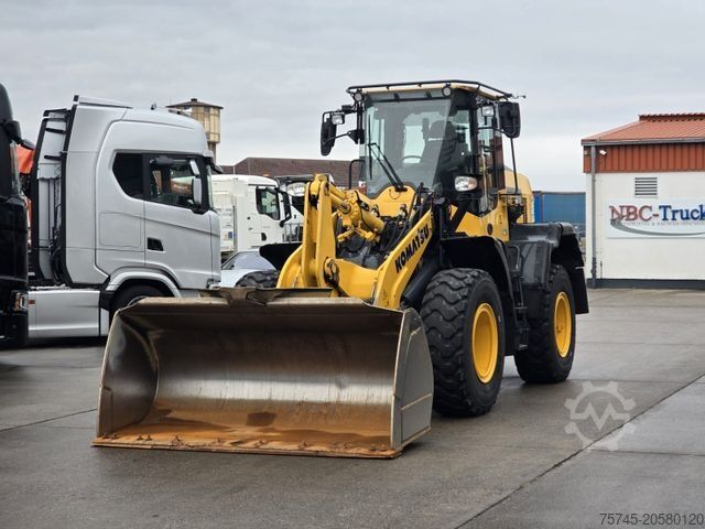Utovarivač na točkovima
KOMATSU WA 200 * WENIG BELASTET * TOP * NEUE REIFEN