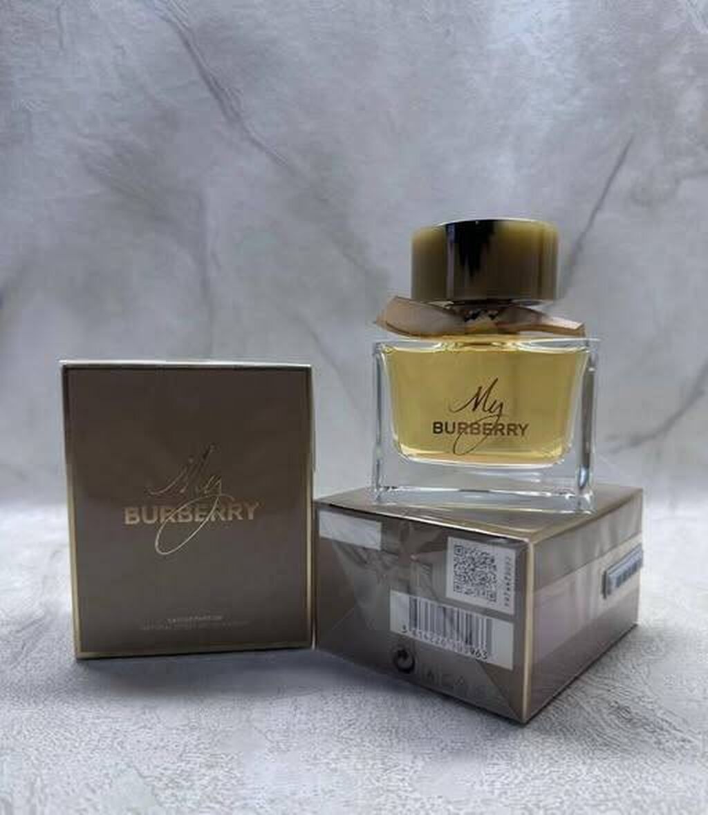 Ovo je Burberry My Burberry Black parfem. Miris je orijentalni