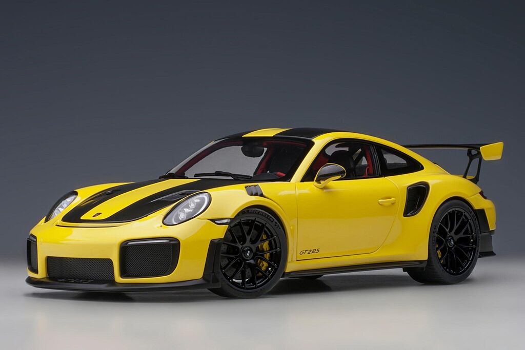    Porsche 911 (991.2) GT2 RS Weissach Package – 2017 – Racing Yellow –