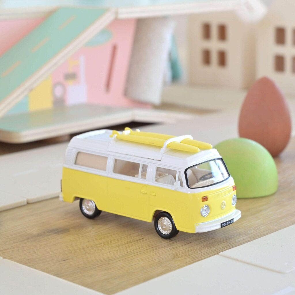    VW T2b Camper Van 1973 – Yellow/White – Norev Jet’Car Norev VW T2b
