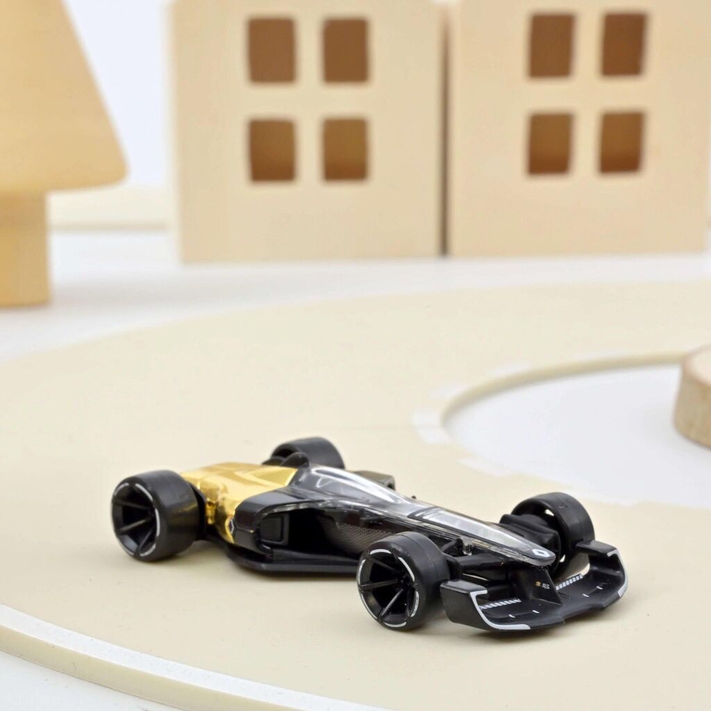   ️ Renault R.S. 2027 Vision 2017 – Black & Gold – Norev (1:64)