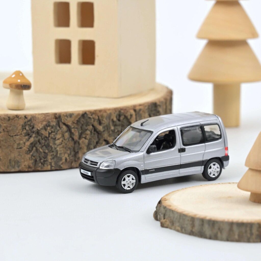    Citroën Berlingo 2004 – Aluminium Silver – Norev (1:43) Norev