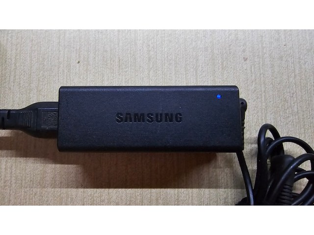 Samsung 12V 3.33A 40W 2.5x0.7mm AD-4012A