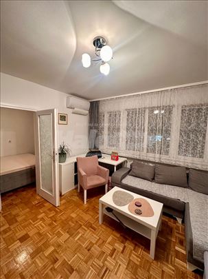 Mirijevski venac 42m2 Namešten