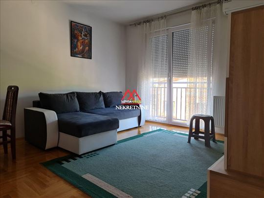 Jednoiposoban stan – Grbavica - pet friendly