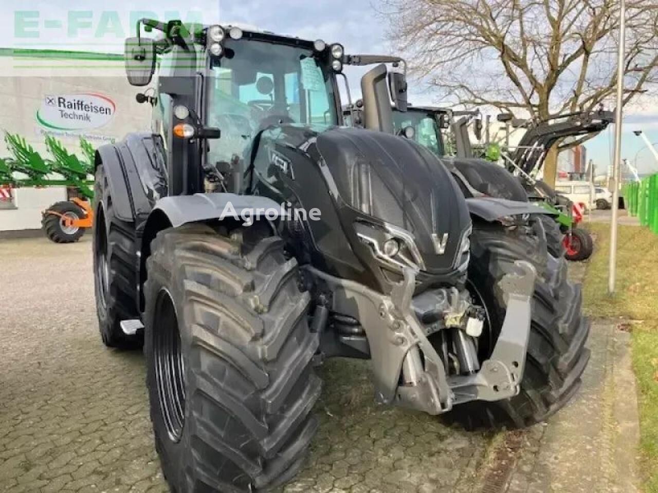 Valtra t 215a traktor točkaš