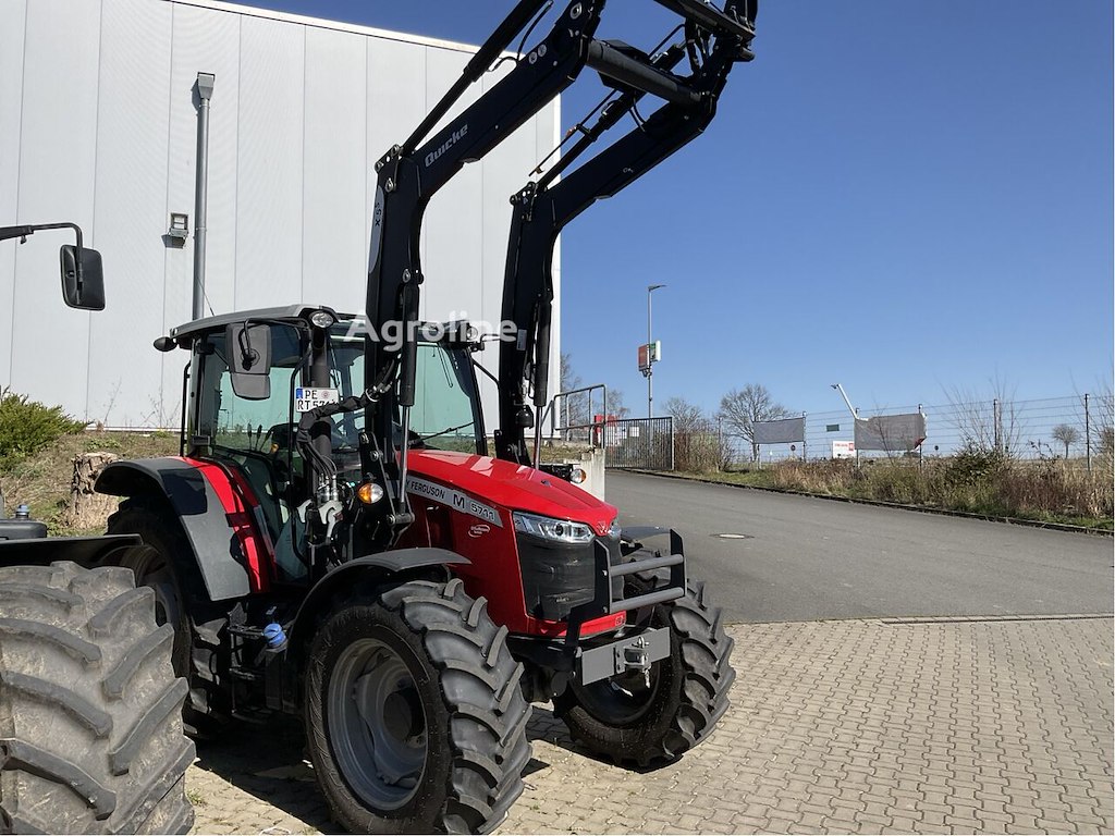 Massey Ferguson 5711M Dyna4 4WD Cab Esse traktor točkaš