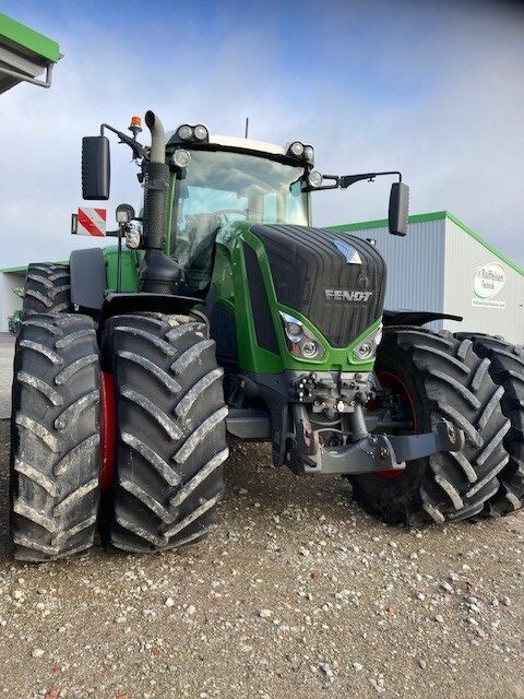 Fendt 828 Vario S4 ProfiPlus traktor točkaš