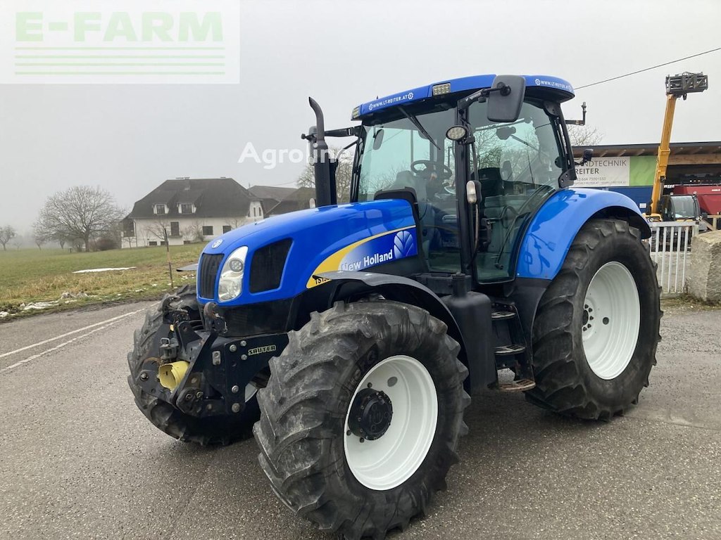 New Holland ts135a traktor točkaš