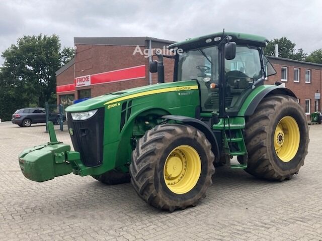 John Deere 8335R Auto Powr traktor točkaš
