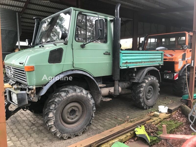 Mercedes-Benz U 1000 traktor točkaš