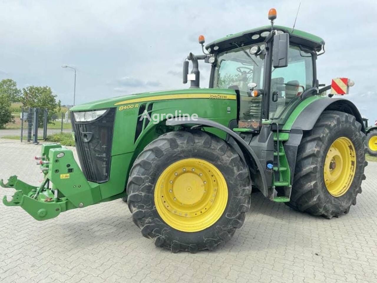 John Deere 8400R traktor točkaš