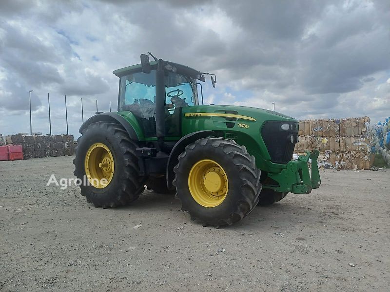 John Deere 7830 traktor točkaš