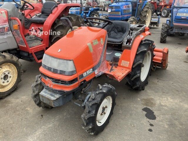Kubota TRACTOR(Kubota) mototraktor