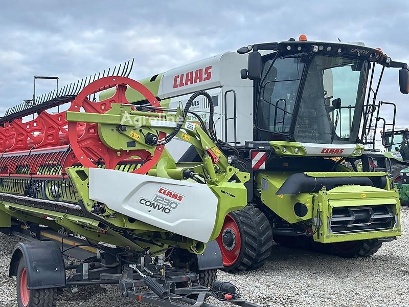 Claas Lexion 8900TT kombajn za žito