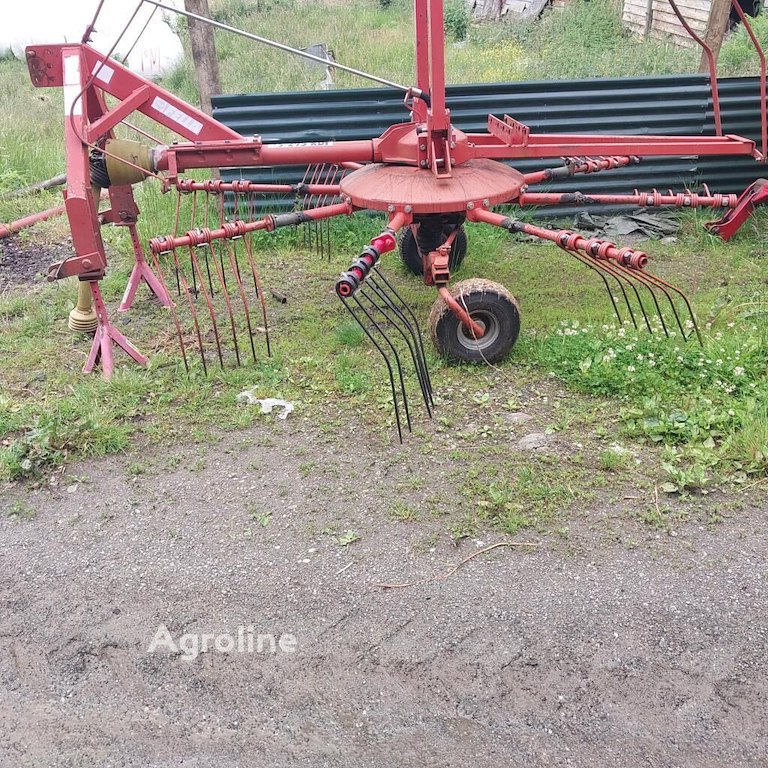 Prodaje se Fella TS sakupljač sena na aukciji