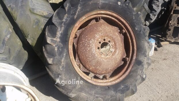 Massey Ferguson 135 Rear Wheel And Tyre 12.4/11-28. 1please Check By The Photos točak