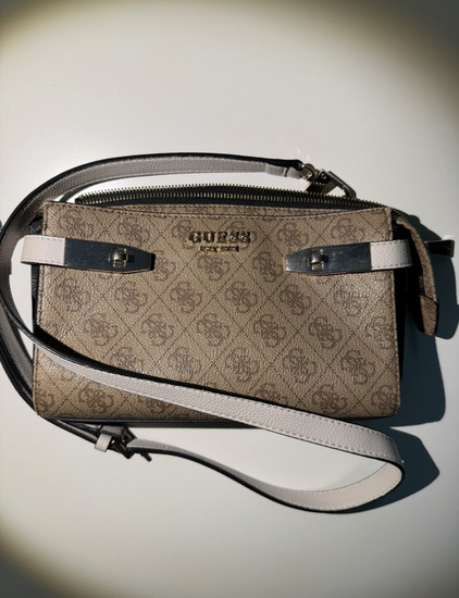 GUESS crossbody monogram torbica