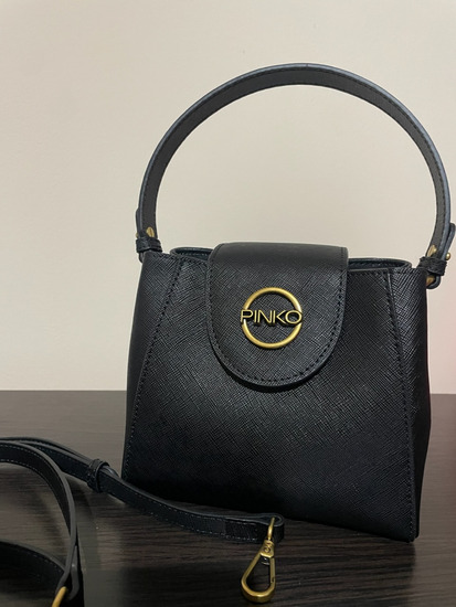 Pinko torba