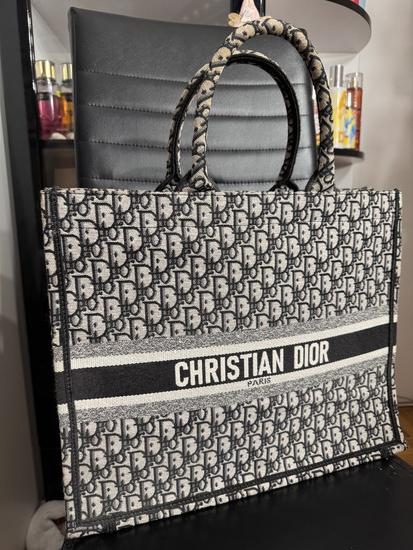 Christian Dior ceger tasna