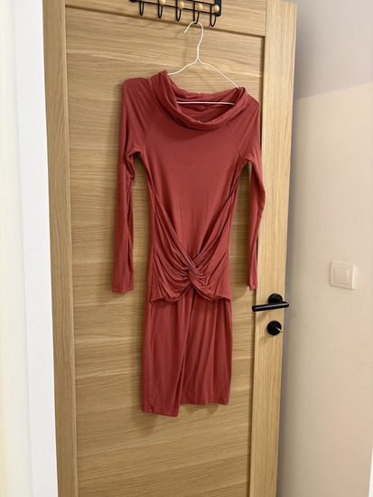 Haljina sa twistom %%SALE